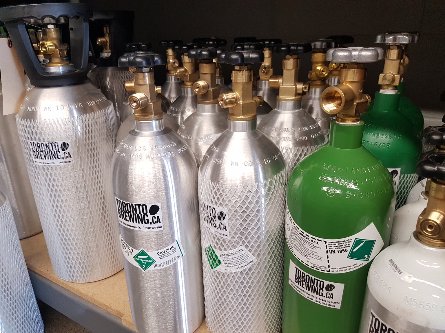 CO2 Tanks - Carbonating Your Beer - Draft Equipment - Toronto Brewing